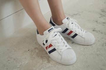2018年秋のファッショントレンド予想！ モデル・阿久津ゆりえが提案する、テーマ別スニーカーコーデ特集